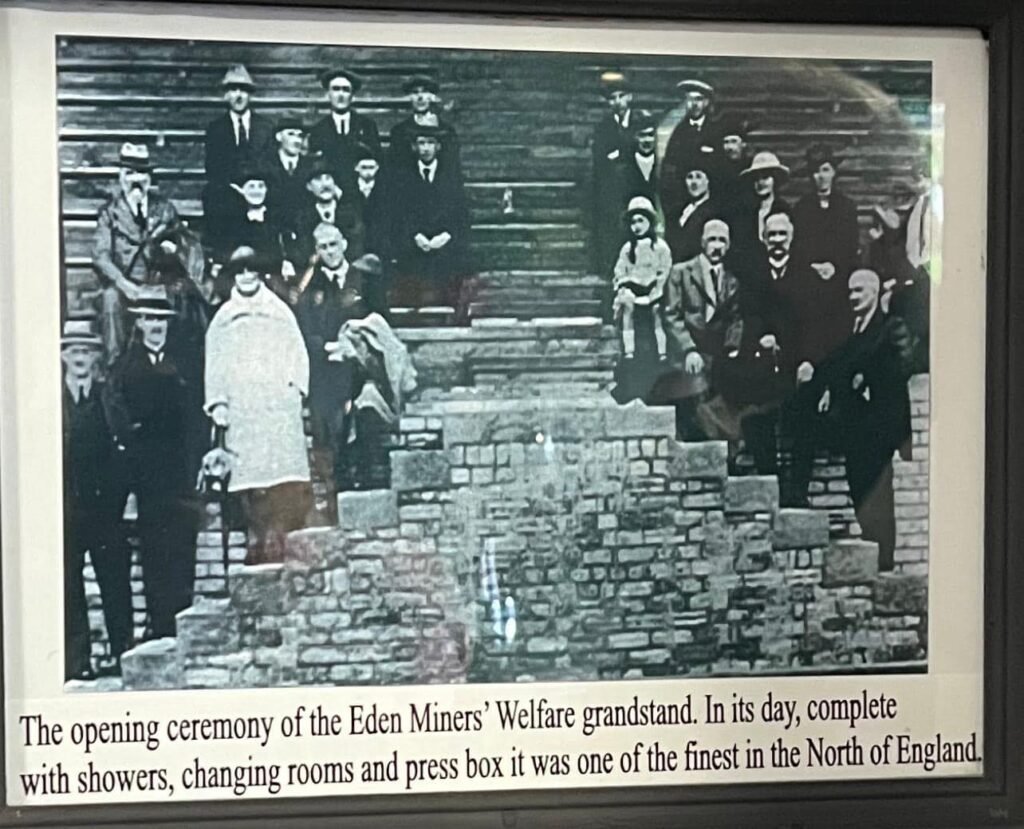 Kevin Egan Donation Of Painting Memories Of Leadgate
